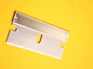 7 Best Single Edge Razor Blades (Quality Designs) - DapperlyClub