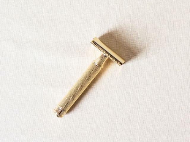 6 Best Slant Razors in 2022 (For Effortless Shaving)